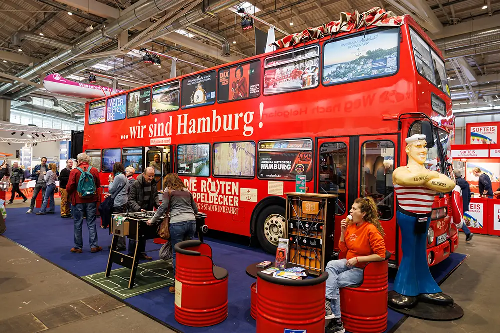 REISEN & CARAVANING Messe Hamburg – WomoRacingTeam – Wohnmobil – Urlaub – Outdoorsport